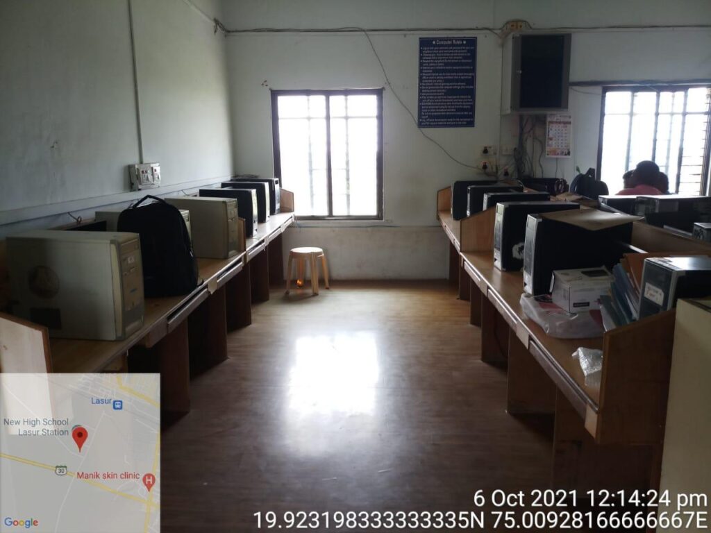 Computer Lab – Chhatrapati Shahu College, Lasur Station